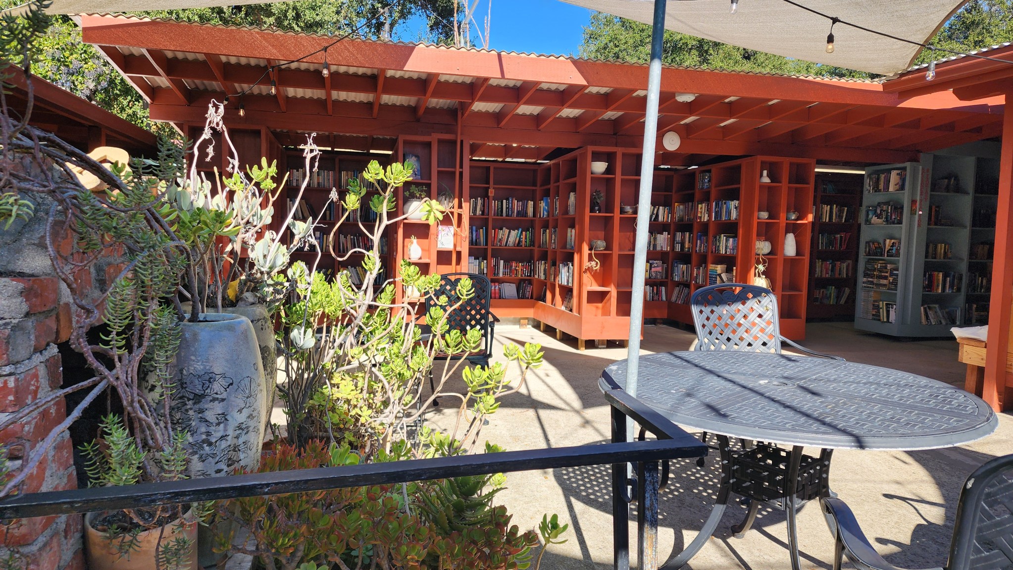 California road trip: Check out this unique bookstore in Ojai. – Trandy ...