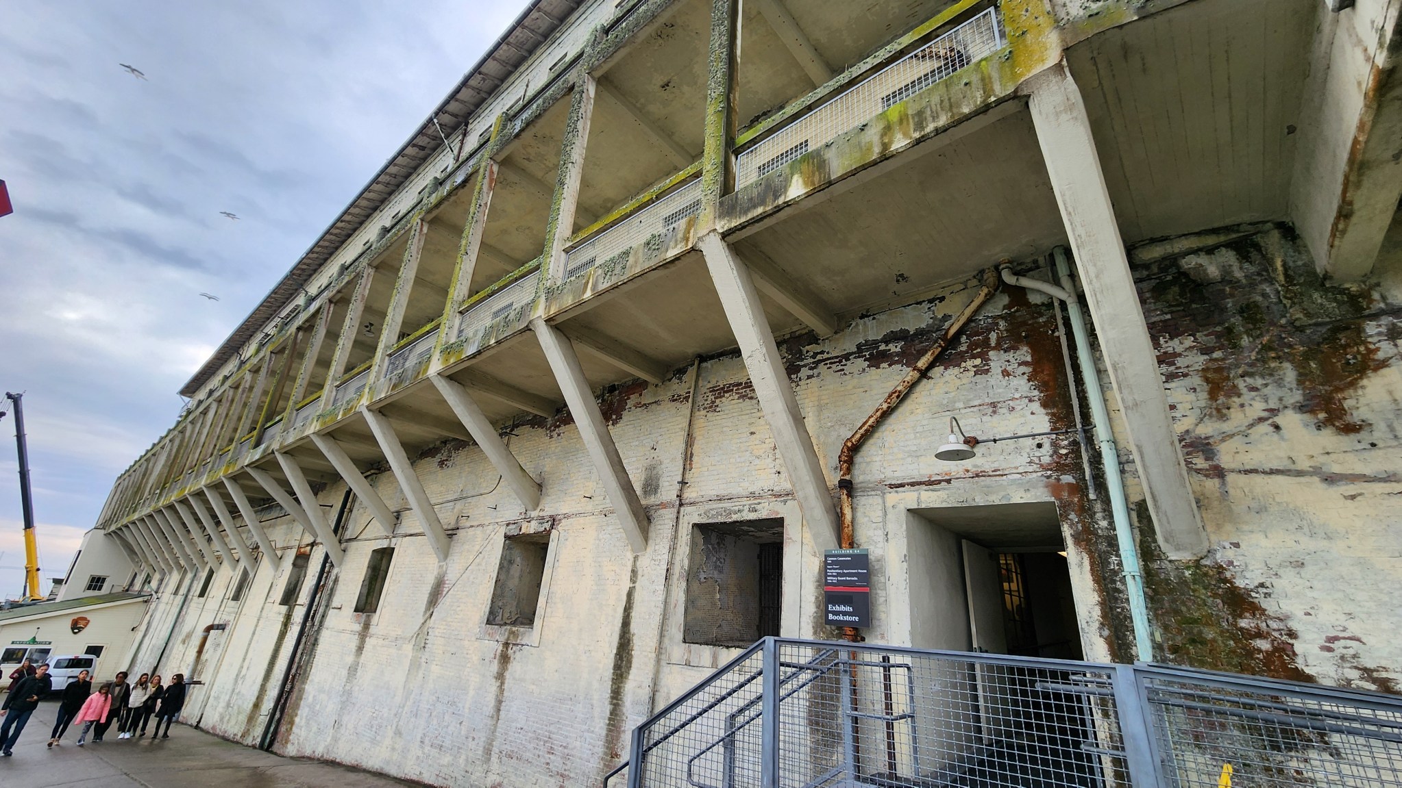 Exploring Alcatraz Island: History, Prison Cells, and Gardens – Trandy ...