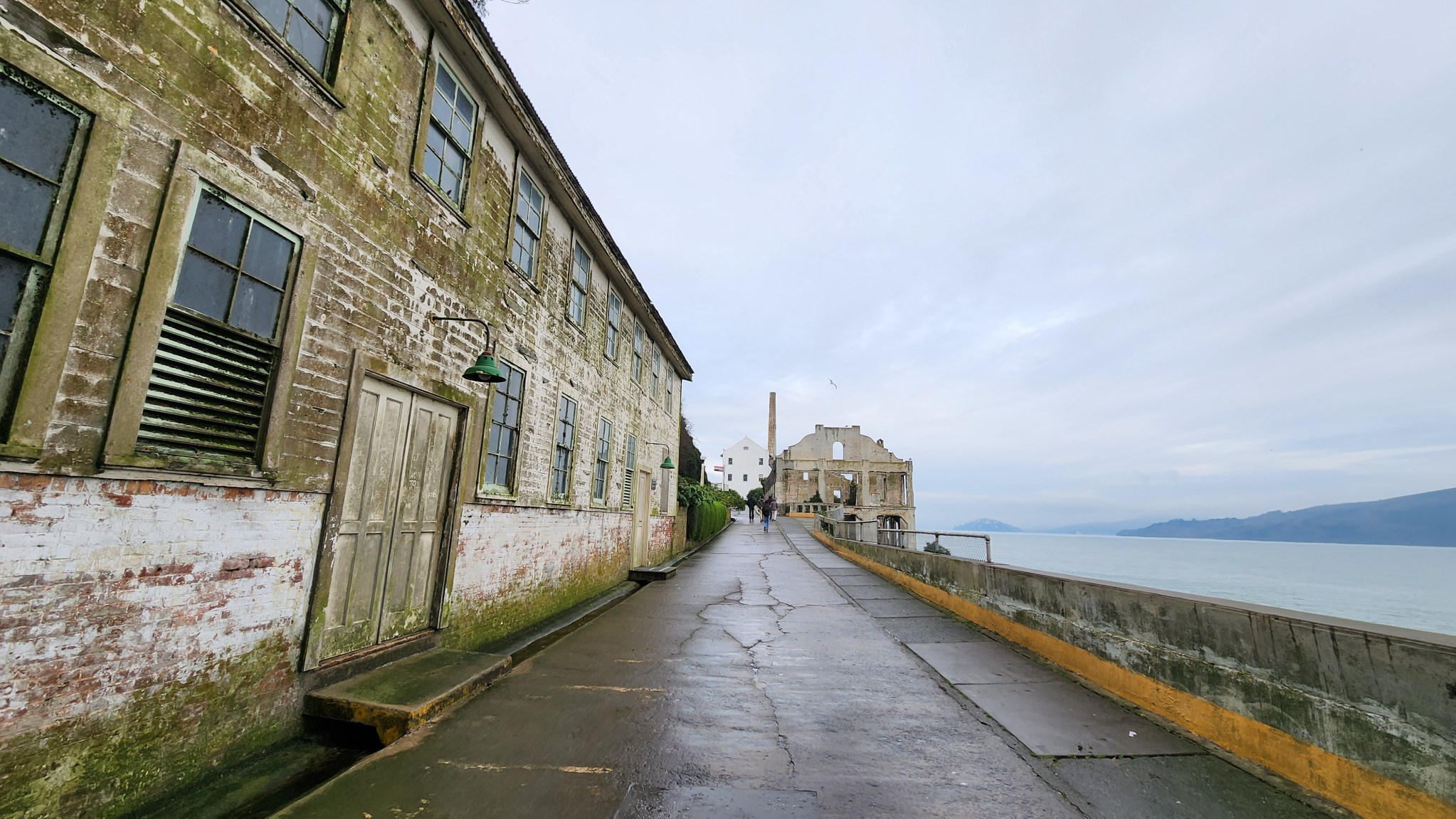 Exploring Alcatraz Island: History, Prison Cells, and Gardens – Trandy ...